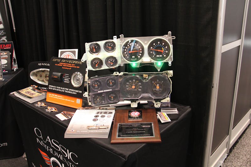 SEMA 2017: Classic Instruments Square Body Truck Cluster