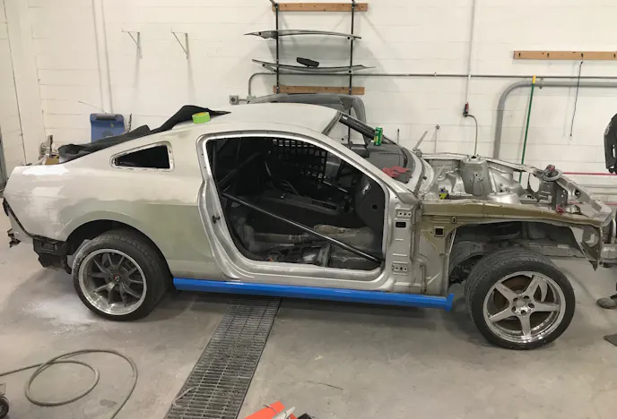 Becki Cram Belting Into New Hot Rod for NMRA Ohio Event