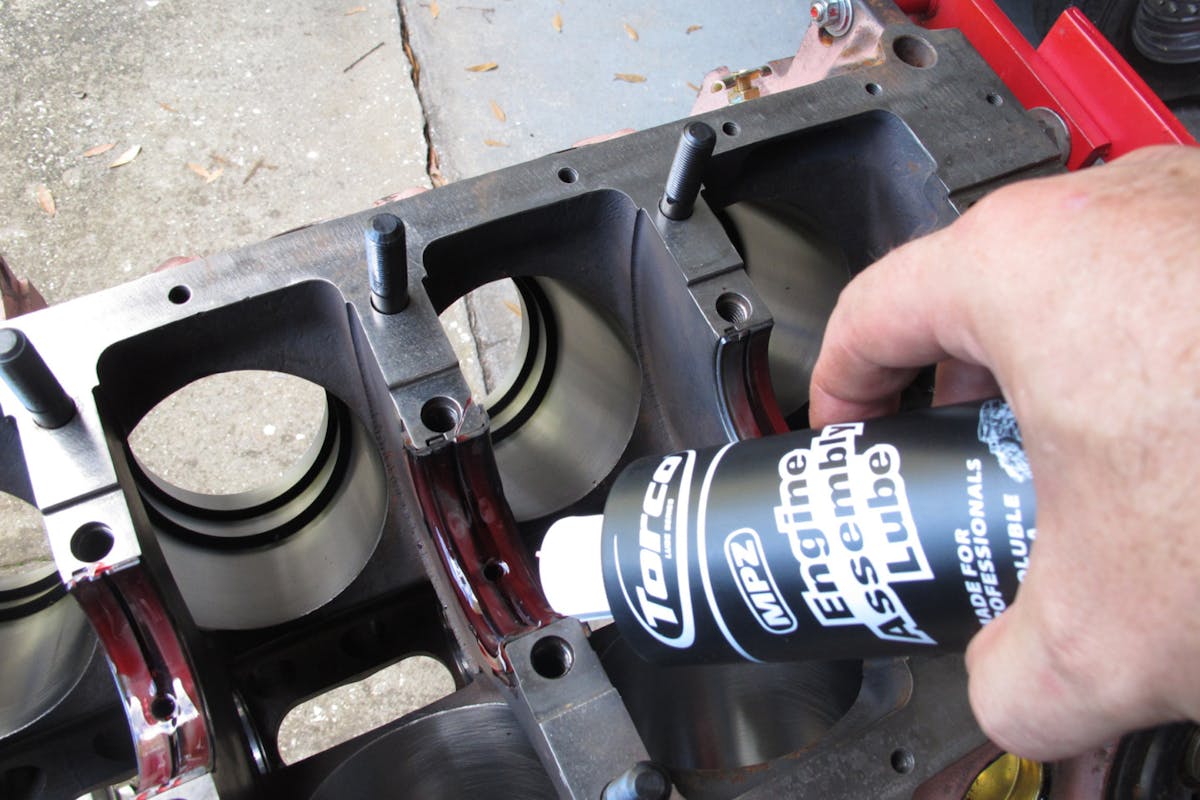 Use Engine Assembly Lube Or Oil When Building An Engine?