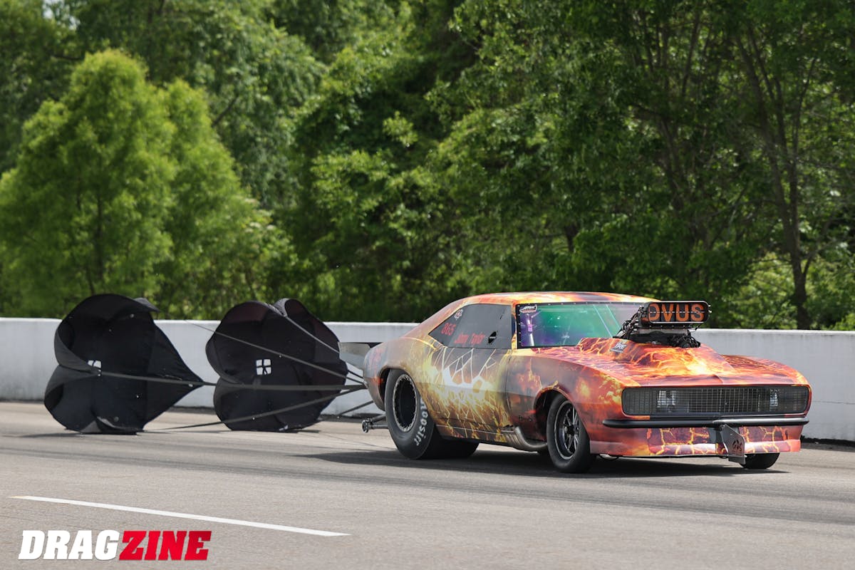 Selecting And Mounting The Right Parachute For Drag Racing